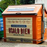 Avanzan con la colocación de nuevos contenedores naranja para ...